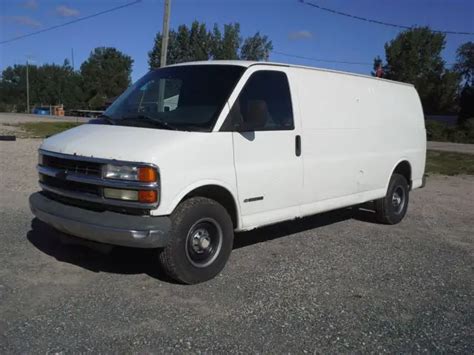 2000 Chevy Express 3500 Van