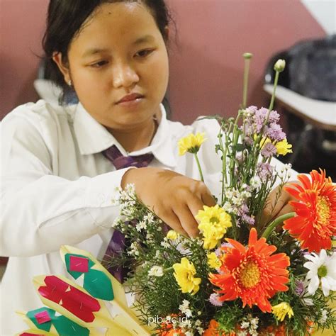 Pib College These Gorgeous Gebogan Bunga Were Carefully Facebook