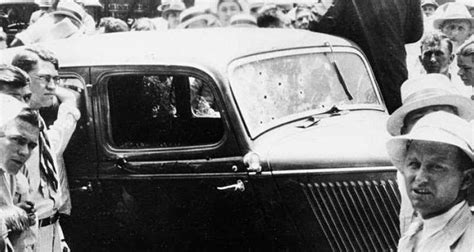 Bonnie And Clyde Death Photo La Mort De Bonnie Et Clyde Zdcx