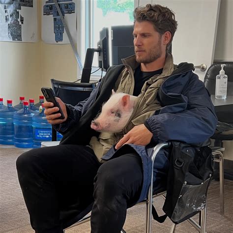 Travis Van Winkle Instagram