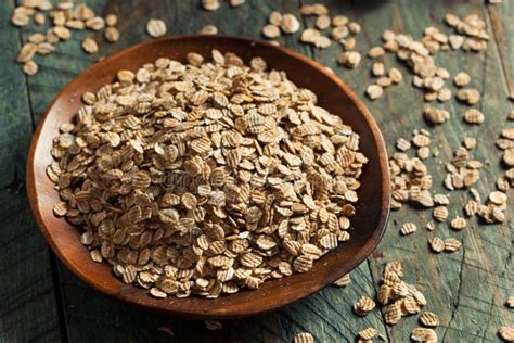 Organic Rolled Rye Flakes Stock Image Image Of Seed 74077315