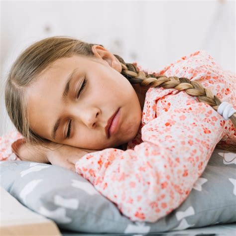 Sleeping Teen Girl Pictures Freepik