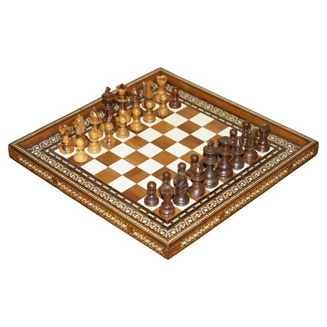 Antique Circa 1900 Anglo Indian Inlaid Chessboard And Pieces Stunning
