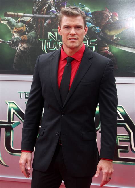 Photo Alan Ritchson Première Du Film Teenage Mutant Ninja Turtles