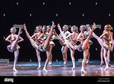 New York Usa 10 Nov 2017 The Radio City Rockettesperform During The