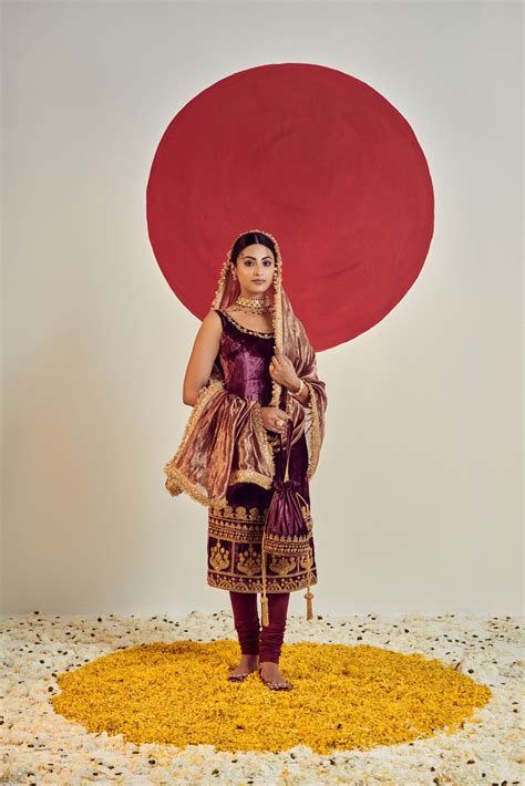 Aboli Anaydara By Gunjan