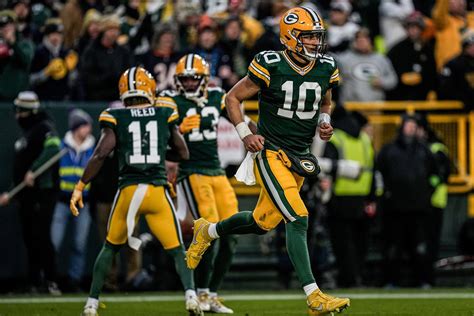 Joueurs De La Semaine 18 Jordan Love Lhéritier Touchdown Actu — Nfl