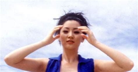 이영애 남편도 반하게 한 파격 비키니 몸매 선명한 복근 포착