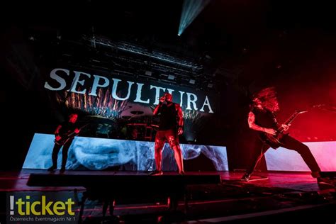 Fotoreport Sepultura Im Gasometer