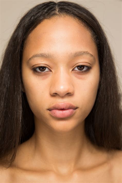 Springsummer 2017 Backstage Beauty Model Face Beauty Photo Retouching