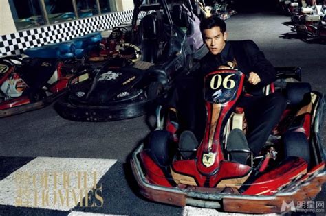 刘力扬时尚街拍大盘点 中性风帅气爆棚