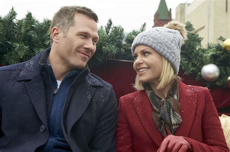 Candace Cameron Bures ‘a Shoe Addicts Christmas Hallmark Premiere