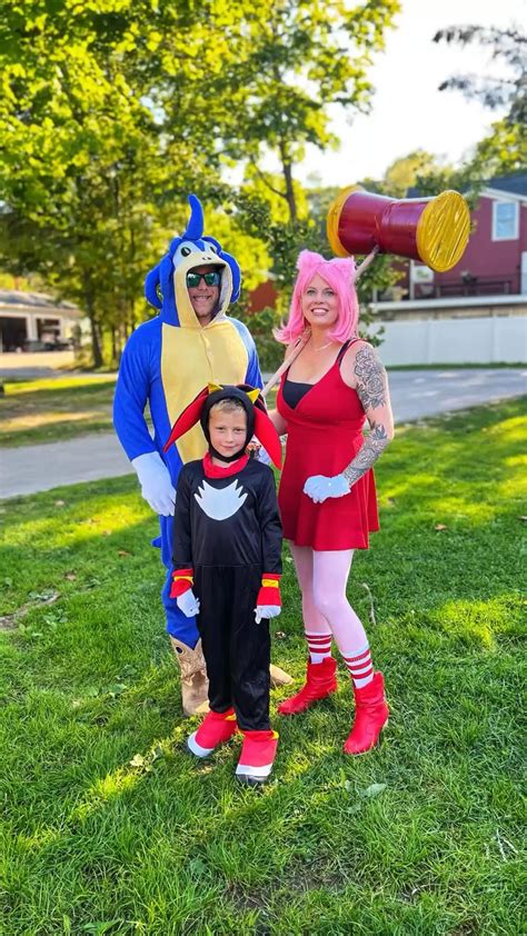 Fail Sonic Cosplay
