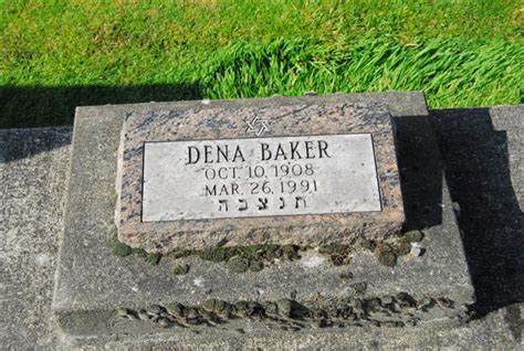 Baker Dena Hnt