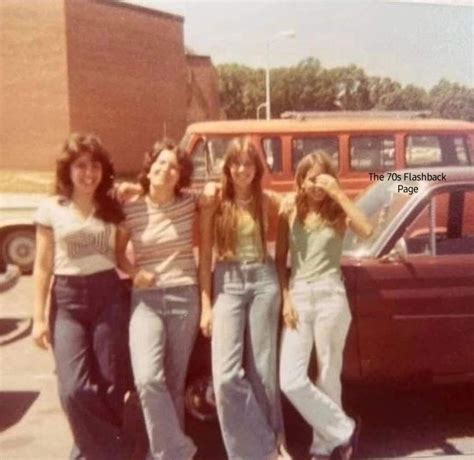 Pin By Michael Devore On 70s 70s Aesthetic 70s Photos 70s Fashion