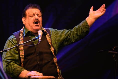 کنسرت کرج ناصر وحدتی 24 اردیبهشت سالن اکومال