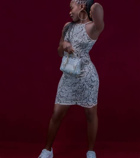 Sexylizzy бесплатное вебкам шоу и Xxx чат Xhamsterlive