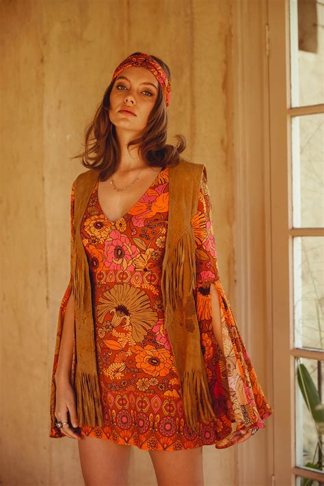Pin By Nine Lives Bazaar On Campaigns 70s Outfits 70s Inspired