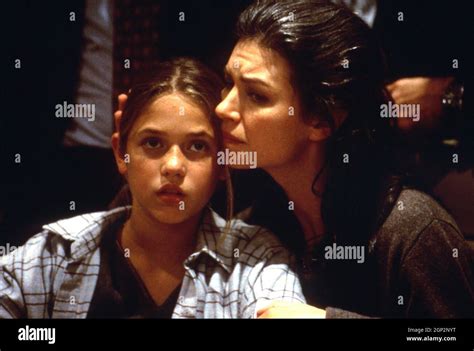 Air Force One From Left Liesel Matthews Wendy Crewson 1997