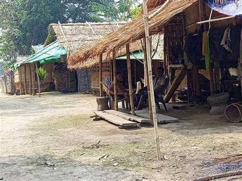 သက်ဆိုင်ရာမှ ထောက်ပံ့ခြင်းမရှိ၍ ကျောက်တော်မြို့နယ်မှ စစ်ဘေးရှောင် ၁၉၀ က