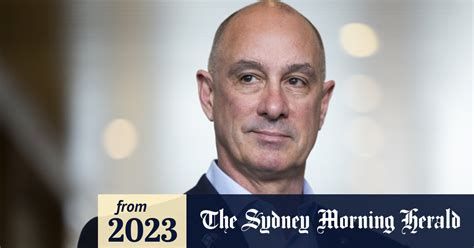 David Van Using Official Instagram To Chat Up Women