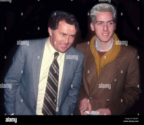 Martin Sheen With Son Ramon Estevez 1982 Photo By John Barrett