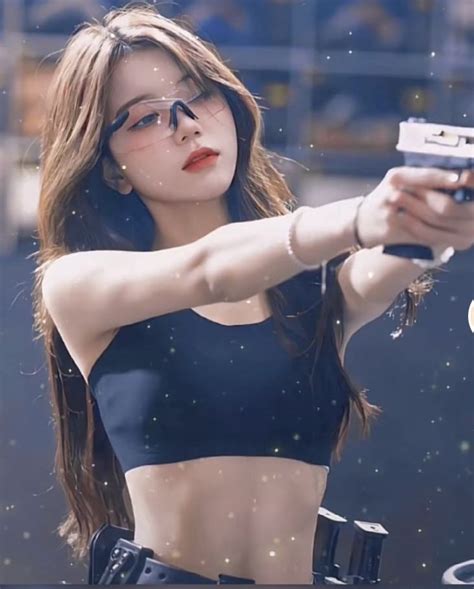Pin On Девушки Азии Asian Girls