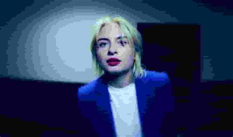 Låpsley Previews New Album With Fourth Outing Hotel Corridors” The