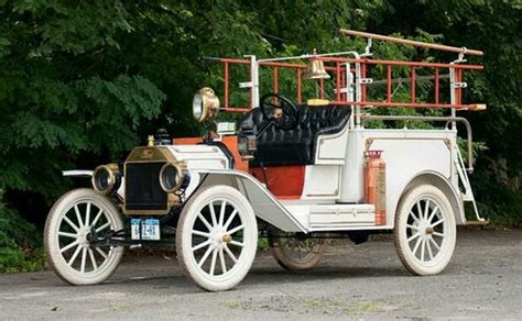 Vintage 1913 Firetruck Fire Trucks Vintage Trucks Antique Trucks