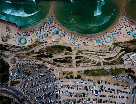 השרב מוציא את התושבים לחופי הים צילום רומן פבליוקביץ אתר אשקלונים אשקלון