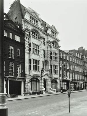 Buildings In St George Street London Picture Archive