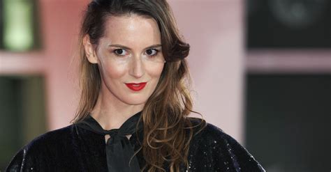 Meitene No Latvijas Uz Pasaules Kinofestivālu Sarkanajiem Paklājiem Aktrise Natālija Rjumina