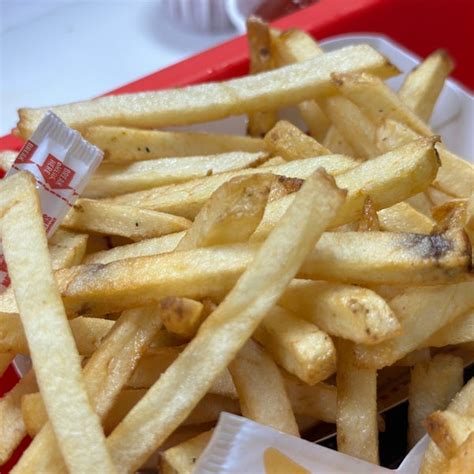 In N Out Burger Kettleman City Ca