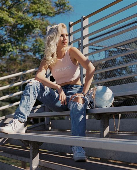 Starlet Arcade Sexy Jordyn Jones