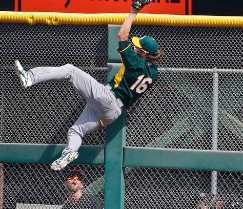 Mets Should Consider Pursuing Josh Reddick Through The Fence Baseball