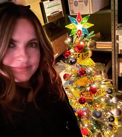 Law And Order Svus Mariska Hargitay Sparks Mass Reaction With Latest