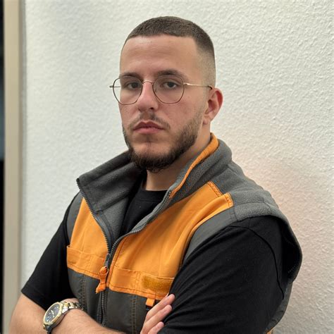 Qazim Pacolli Kaufmann Für Büromanagement Hornbach Baumarkt Ag Xing