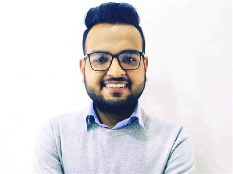 Halol Youth Committed Suicide By Falling Into Narmada Canal Near Jarod