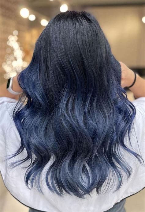 Cabello Azul Negro