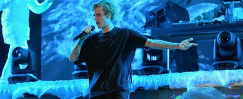 Justin Bieber Luis Fonsi Sing Despacito What Are The English Lyrics Newsweek