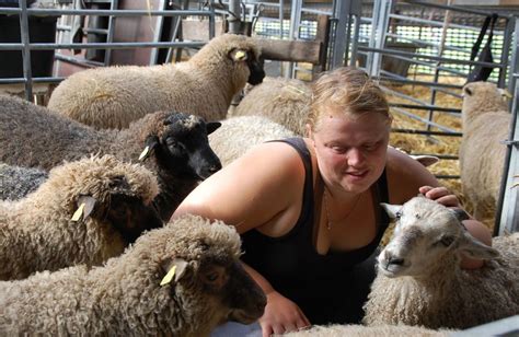 Anja Elsker Sit Arbejde Hos Thy Lam Nu Er Hun På Vej Til At Miste Det