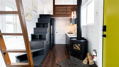 A Teacup Tiny Home Experience Meet Lorraine