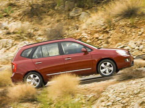 2009 Kia Rondo Specs Prices Mpg Reviews And Photos