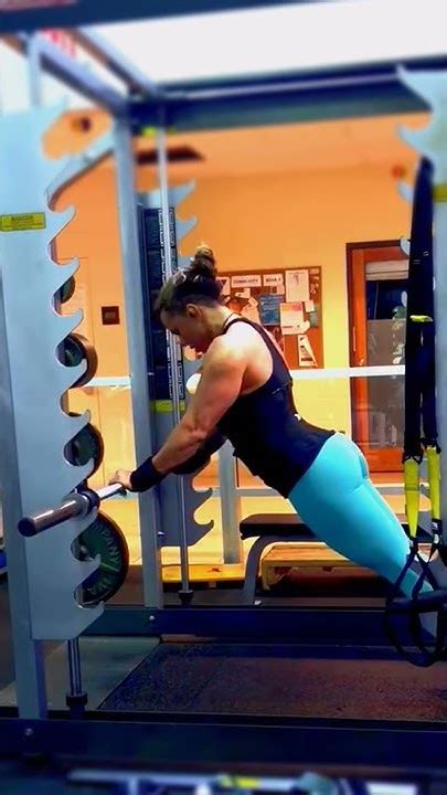 Gretta Vitta Push Ups Of The Bar Youtube