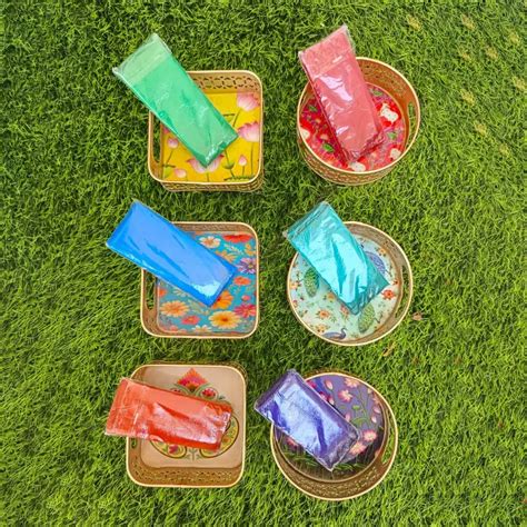 Thamboolam Set 9 Prashaa Return Ts