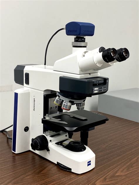 Optical Microscope Zeiss Axioscope 5 Nanoscience Technology Center