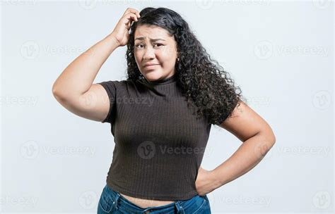 Confused Girl Scratching Her Head Isolated Worried Woman Scratching