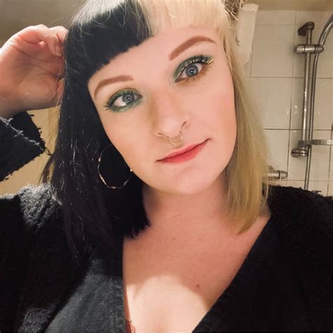 Bethany Cooper Customer Supply Chain Loréal Linkedin