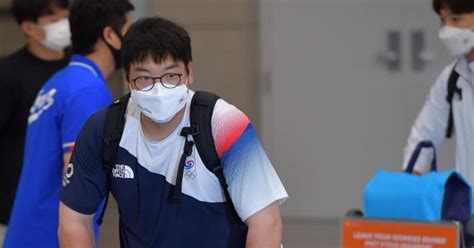 귀국한 야구대표팀 김현수