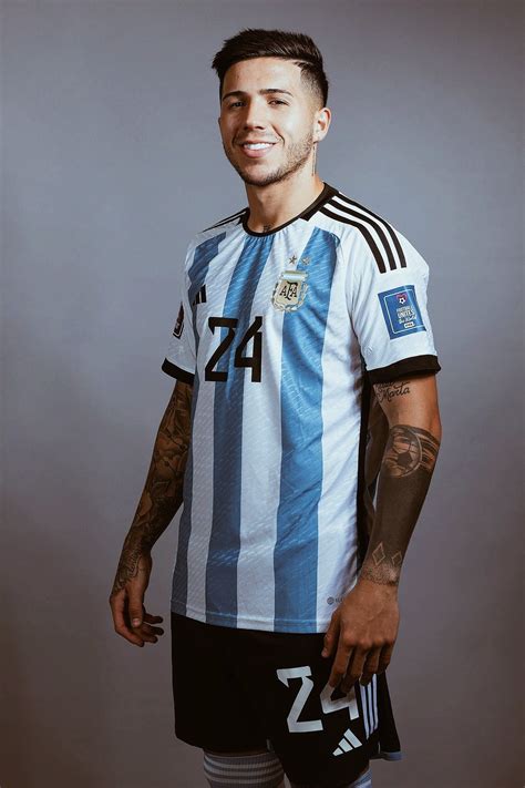 Enzo Fernandez Fotos Del Equipo De Fútbol Futbol Jugadores De Fútbol